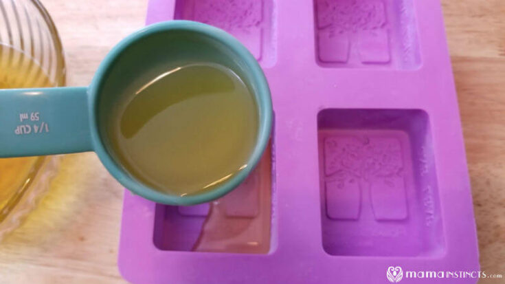 DIY Moisturizing Lotion Bars that You Can Make in Under 10 Minutes ...